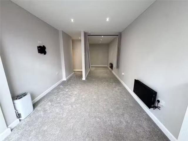 1 bedroom apartment for rent in Victoria Street, Blackburn, La.