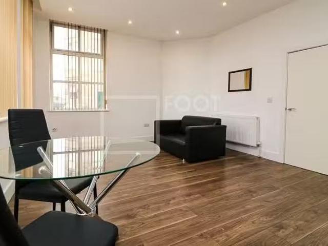 1 bedroom apartment for rent in Vincent Street, BD1, Bradford.