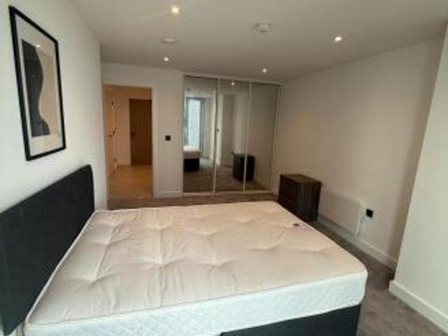 1 bedroom apartment for rent in Vista River Gardens, Trinity Way, Manchester, M3