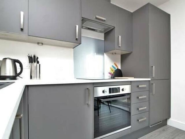 1 bedroom apartment for rent in Vivian Court Marlowes Hemel Hempstead Hertfordshire HP1 1BA HP1