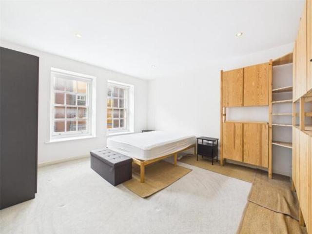 1 bedroom apartment for rent in Wakefield Road, TW10