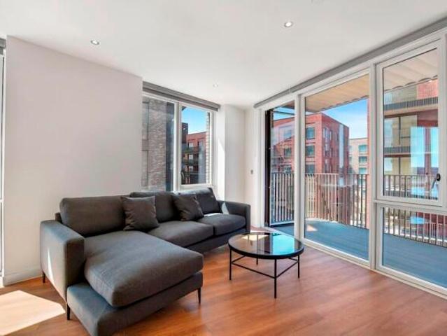 1 bedroom apartment for rent in Wallis Walk, London, E16