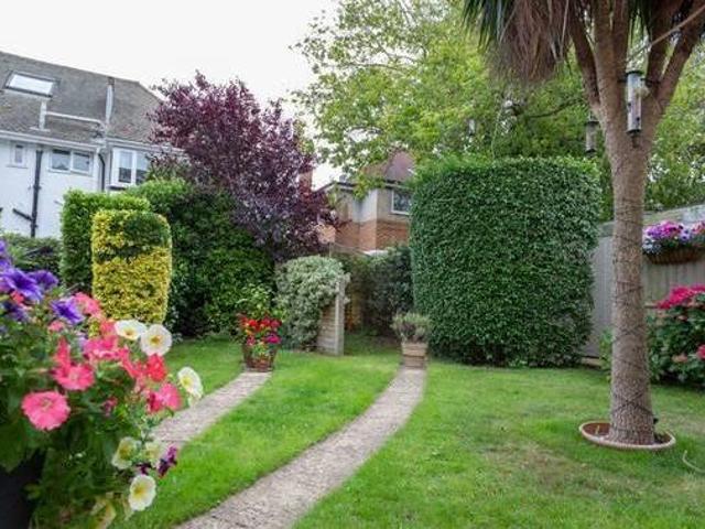 1 bedroom apartment for rent in Walpole Road BH1