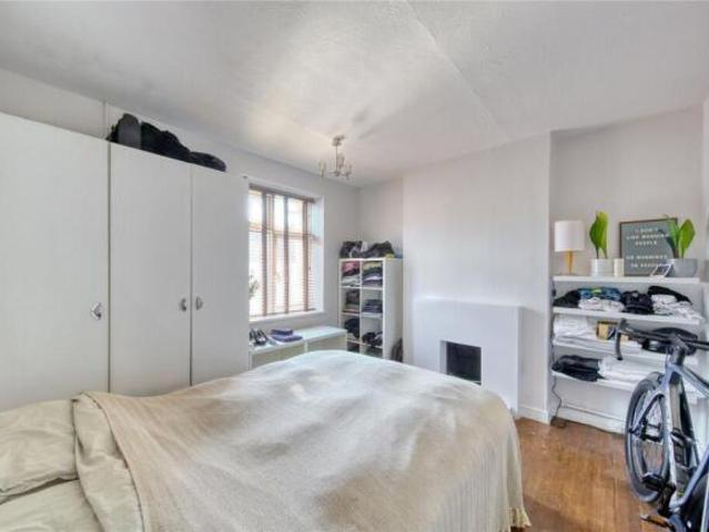 1 bedroom property for rent in Wandsworth Road, SW8