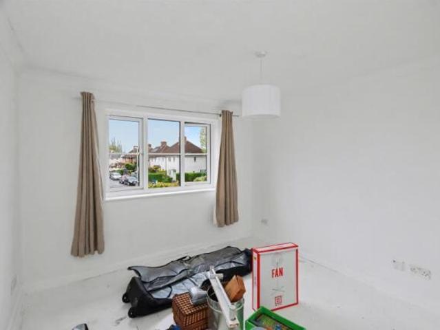 1 bedroom apartment for rent in Warwick Road, New Malden KT3