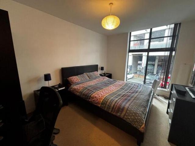 1 bedroom apartment for rent in Water Street, B3