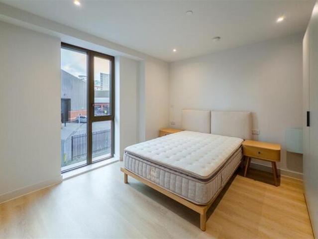 1 bedroom apartment for rent in Waterhouse Gardens, M3