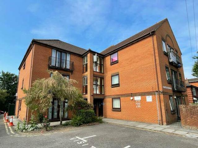 1 bedroom apartment for rent in Waterloo Road Southampton SO15