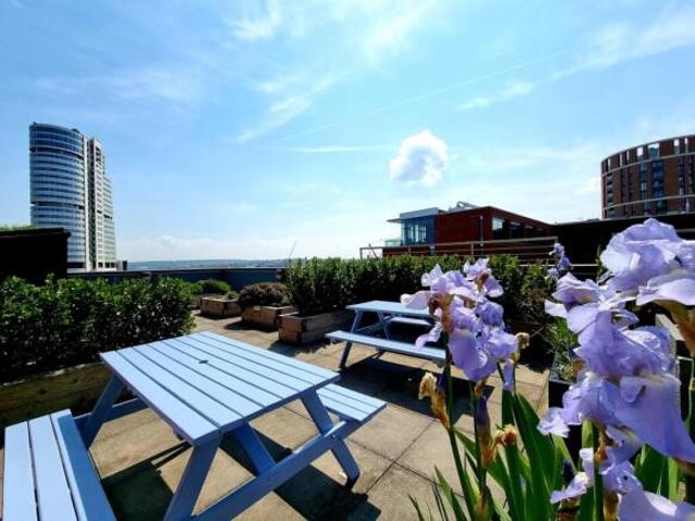 1 bedroom apartment for rent in Watermans Place Wharf Approach Leeds LS1