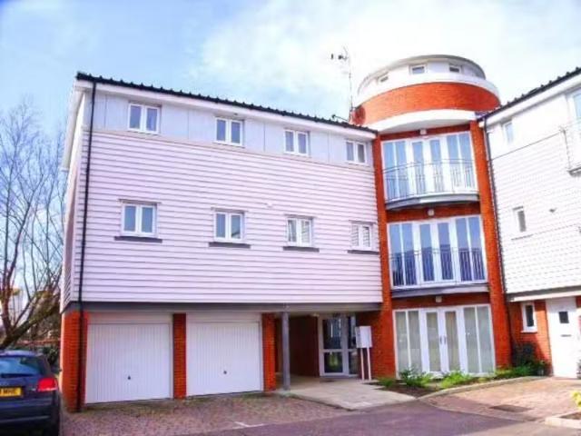 1 bedroom apartment for rent in Waters Edge, Canterbury, CT1