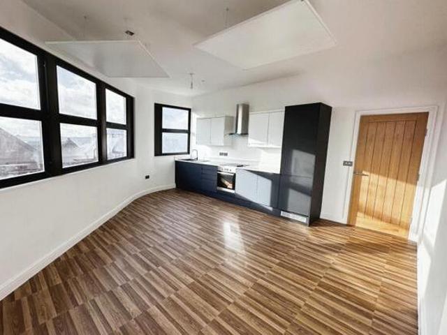 1 Bedroom Apartment For Rent In Waterside North