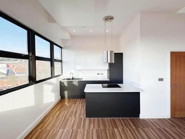 1 Bedroom Apartment For Rent In Waterside North