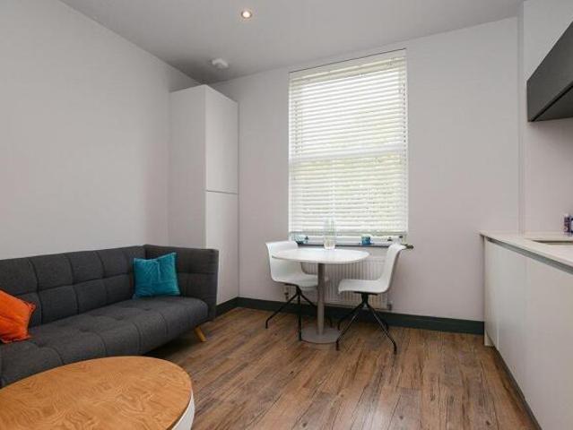 1 bedroom apartment for rent in Waverley Street, Nottingham, NG7
