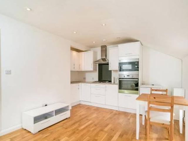 1 bedroom apartment for rent in Waylen Street Reading RG1