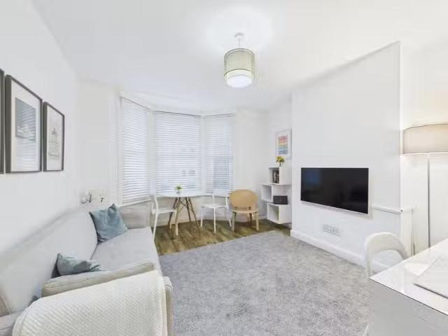 1 bedroom apartment for rent in Westbourne Street, Hove, BN3 5.
