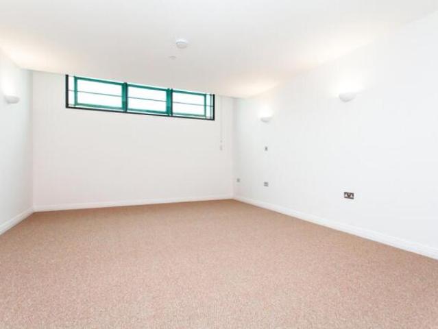 1 bedroom apartment for rent in Western Avenue, Perivale, Greenford, UB6