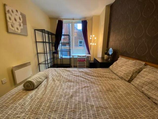 1 bedroom apartment for rent in Westside Two, 20 Suffolk Street, B1