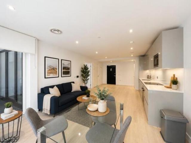 1 bedroom apartment for rent in Weymouth Building P1895, SE17
