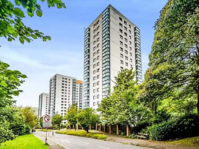 1 bedroom apartment for rent in Wheatley Court, HALIFAX, HX2