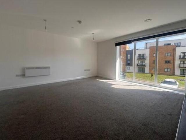 1 bedroom apartment for rent in White Rose Apartments, Luton, Beds, LU1