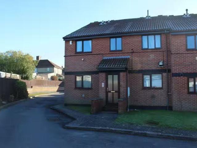 1 bedroom apartment for rent in Whiteway Court, St George, Bri.