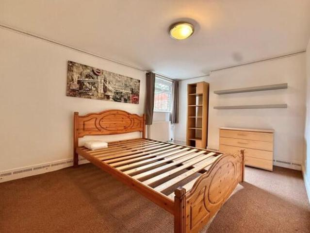 1 bedroom apartment for rent in Wilmslow Road, Withington, M20