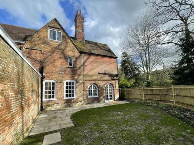 1 Bedroom Apartment For Rent In Winchester