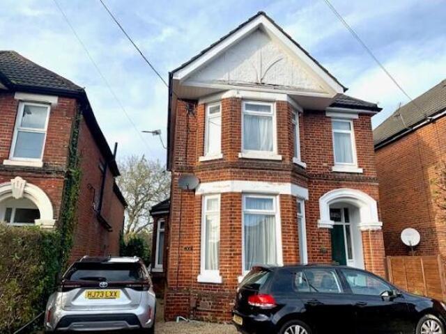 1 bedroom apartment for rent in Winchester Road, SO16