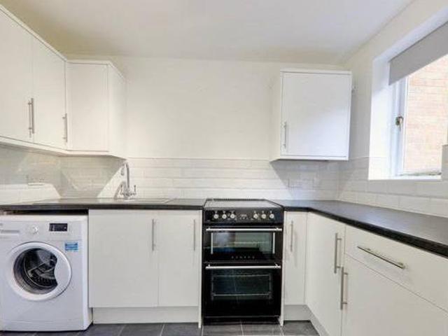 1 bedroom apartment for rent in Woodland Grove Epping CM16