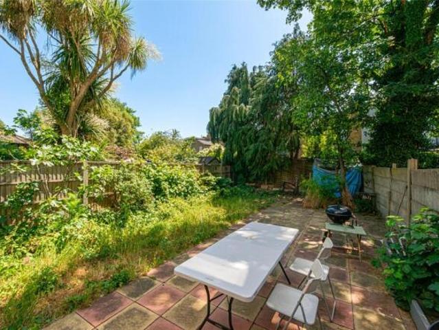 1 bedroom apartment for rent in Woodlands Park Road, Harringay, London, N15