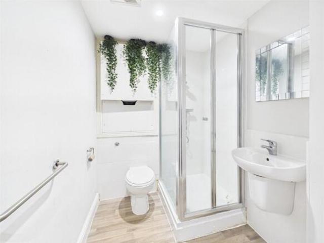 1 bedroom apartment for rent in Wolstenholme Square, Liverpool, Merseyside, L1