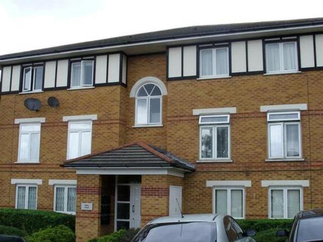 1 Bedroom Apartment For Rent In 11 Wenlock Gardens, Hendon