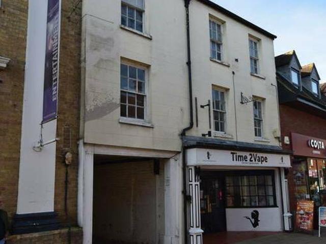 1 bedroom apartment for rent in 1 Literary Walk PE29