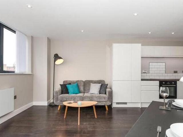 1 Bedroom Apartment For Rent In 1 West Bar