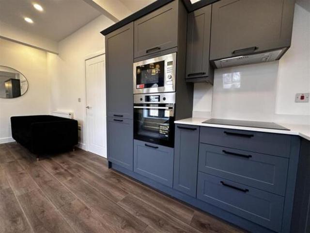 1 bedroom apartment for rent in 27 Ninian Road, Roath, Cardiff, CF23