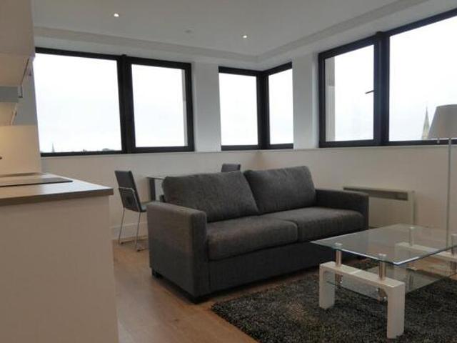 1 Bedroom Apartment For Rent In 202 Kings Road, Reading