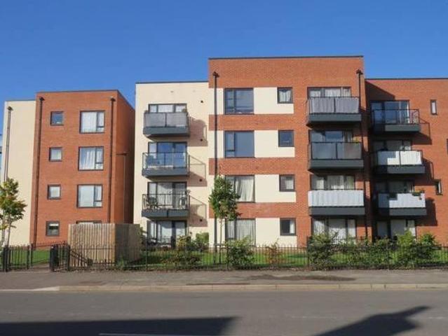 1 bedroom apartment for rent in 2 Finefield Walk Slough SL1