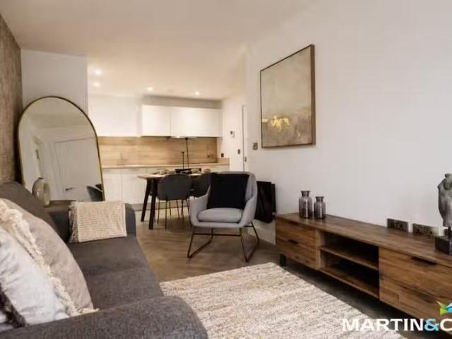 1 bedroom apartment for rent in 30 St Pauls Square, Jewellery.