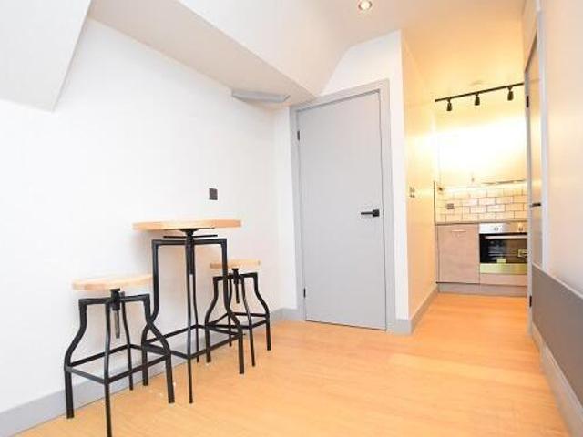 1 Bedroom Apartment For Rent In 32a Castle Street, Sheffield