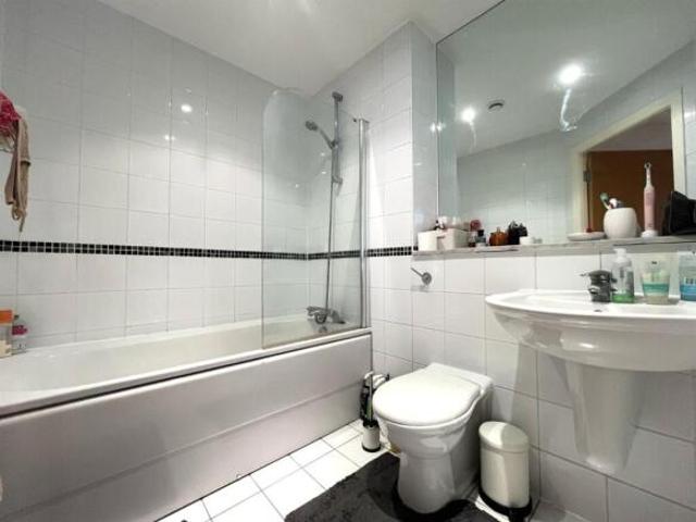 1 bedroom apartment for rent in 3 Whitehall Quay, Leeds, LS1