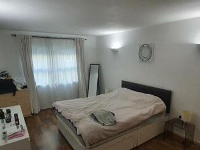1 Bedroom Apartment For Rent In 4 Western Gateway