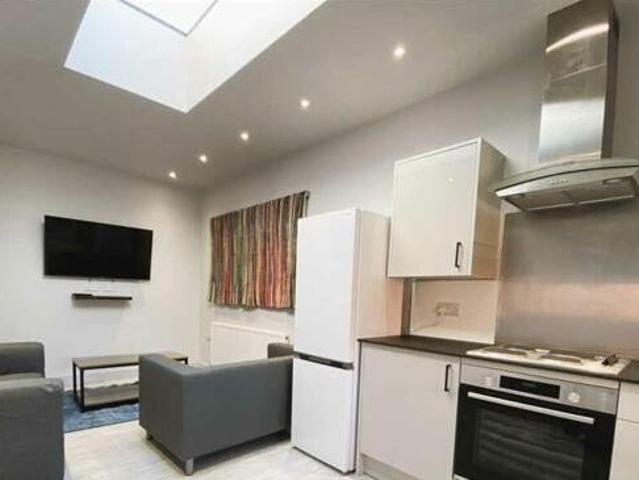 1 Bedroom Apartment For Rent In 56 Peet Street
