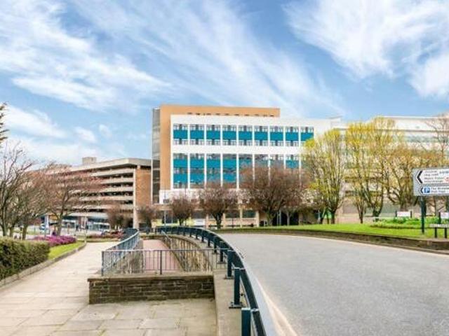 1 Bedroom Apartment For Rent In 61 Hall Ings, Bradford