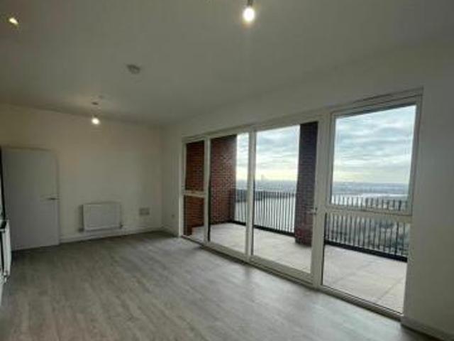 1 Bedroom Apartment For Rent In 7 Shearwater Drive, London