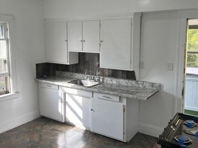 1 bedroom apartment for rent with personal porch