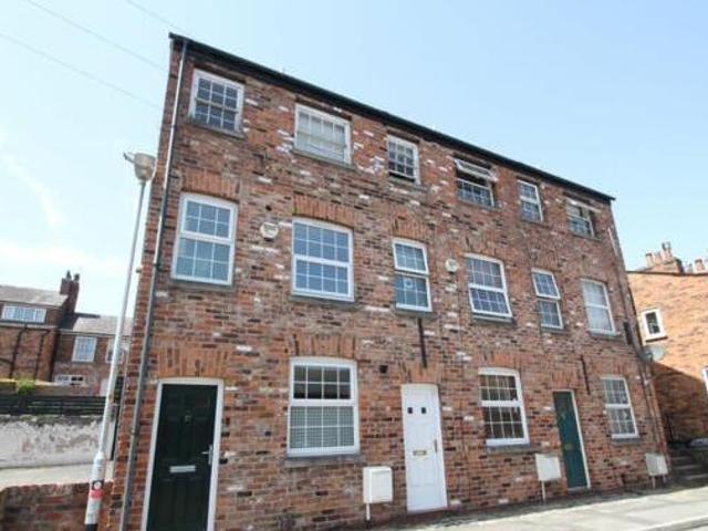 1 Bedroom Apartment For Sale In Macclesfield, Cheshire