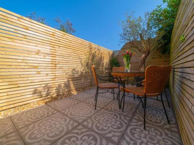 1 bedroom apartment for sale in Major Road, Canton, CF5