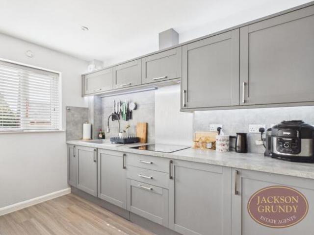 1 bedroom apartment for sale in Manor Road, Kingsthorpe, NN2 6QJ, NN2