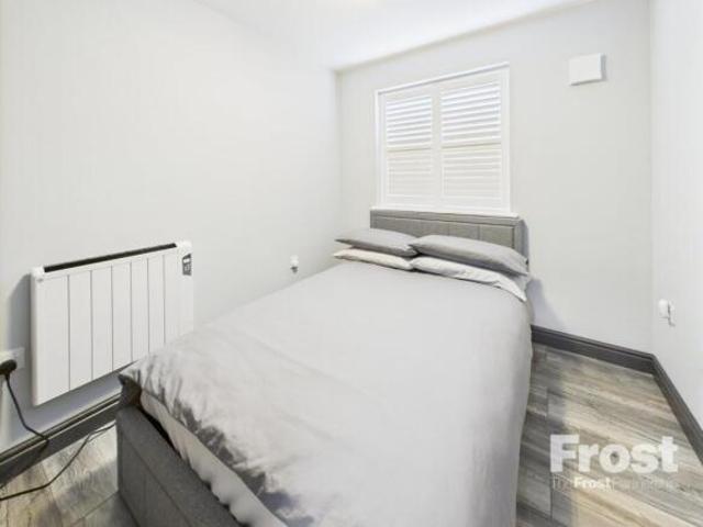 1 bedroom apartment for sale in Maplin Park, Langley, Berkshire, SL3
