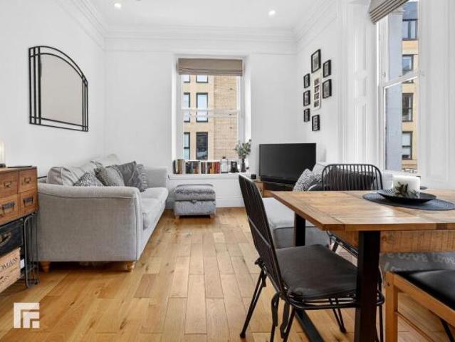 1 bedroom apartment for sale in Marine House, Mount Stuart Square, Cardiff, CF10